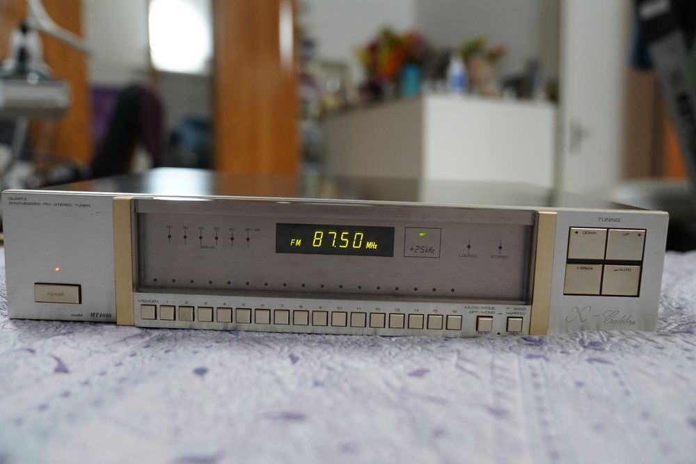 Benytone X-Calibre MA-4000 Stereo Tuner (Gebraucht) in Kollbrunn für CHF 50 – mit Lieferung auf ...