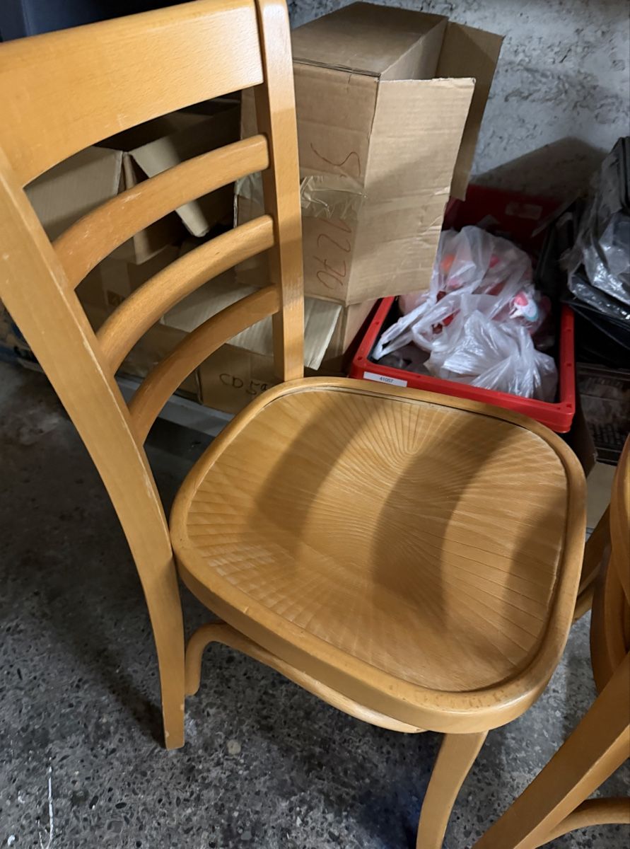 Holzstühle, Buche, 8 Stück, ideal für Küche! (Gebraucht) in Interlaken ...