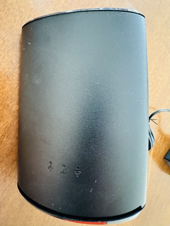 Wi-Fi Box (Wi-Fi 6, Salt Fiber Box X6, black) - neuwertig | Kaufen auf Ricardo