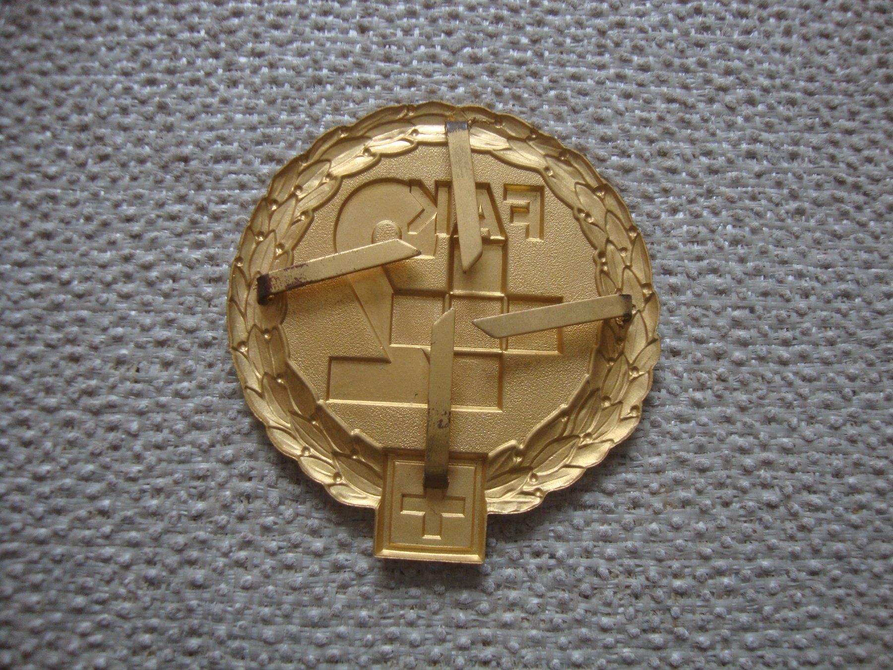 Beret Emblem Feldarmeekorps 2 mit Goldrand FAK 2 Militär (Neu (gemäss Beschreibung)) in ...