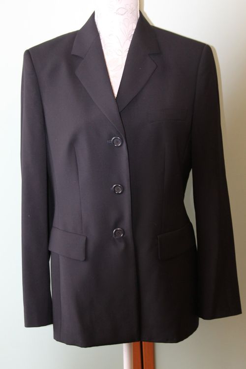 Blazer von JOBIS (Gebraucht) in Schaan für CHF 9 – mit Lieferung auf ...