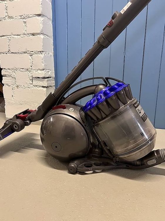 Dyson DC37c Allergy Staubsauger | Kaufen auf Ricardo