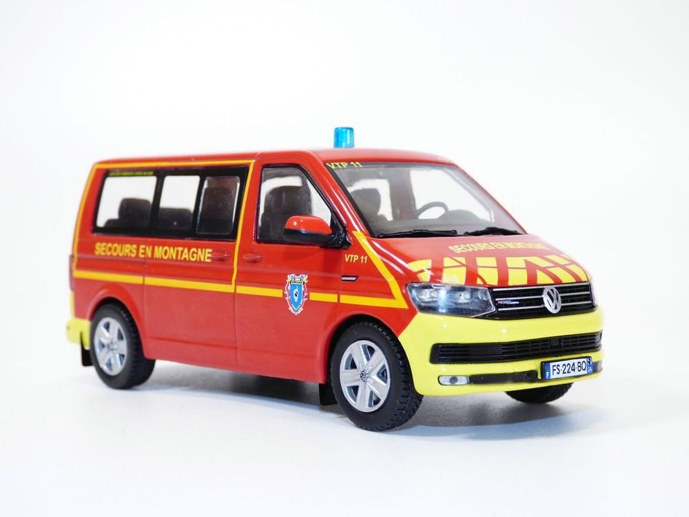 VW T6 Bus 2015-2019 "Feuerwehr SDIS en Montagne rot / gelb / (Neu und ...