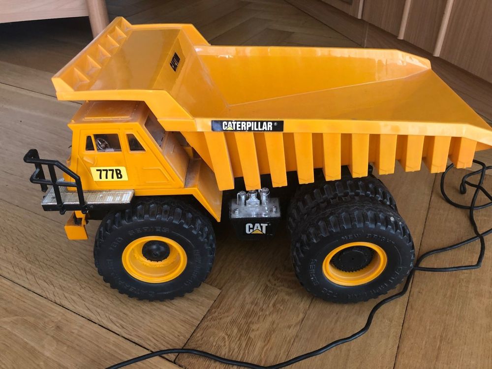Caterpillar 777B Muldenkipper | Kaufen auf Ricardo