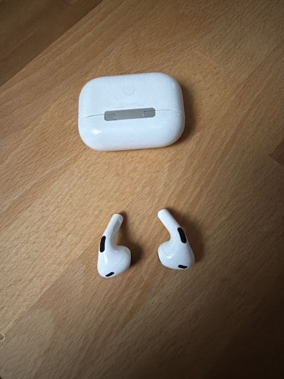 Airpods Pro 2 (Gebraucht) in Bern für CHF 1 – mit Lieferung auf Ricardo ...