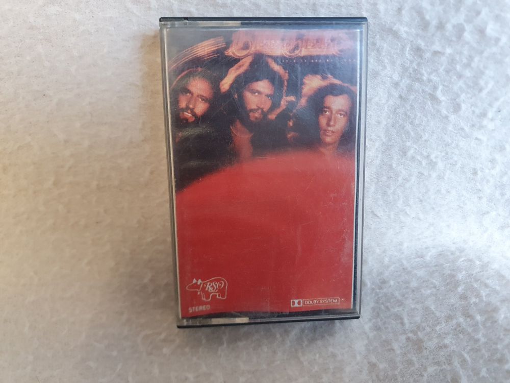 Musicassetta Bee Gees (Gebraucht) in Melano für CHF 3 – mit Lieferung auf Ricardo kaufen