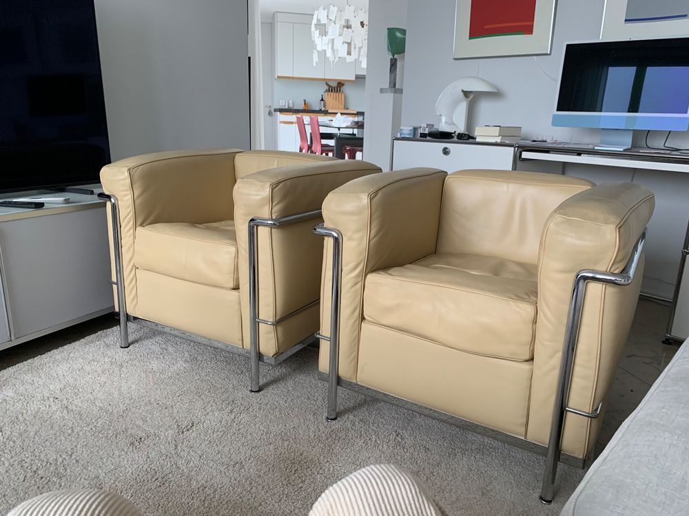 2 original LC2 Le Corbusier von Cassina | Kaufen auf Ricardo