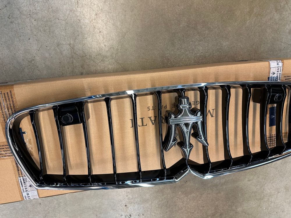 Kühlergrill Maserati | Kaufen auf Ricardo