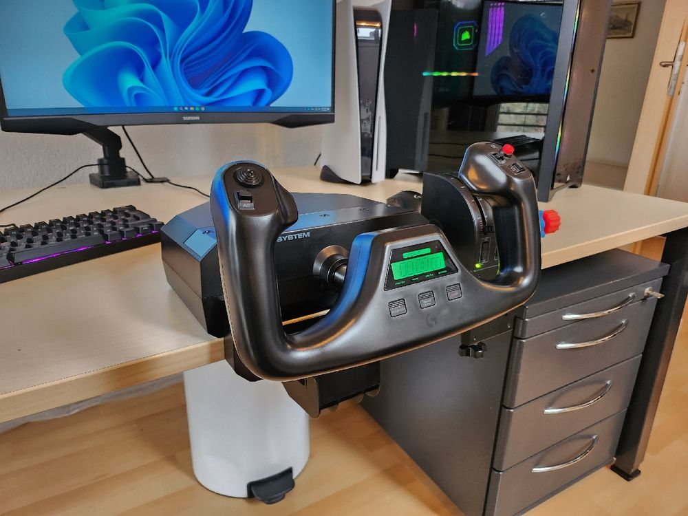 Logitech flight yoke system (Neu (gemäss Beschreibung)) in Wohlen b ...