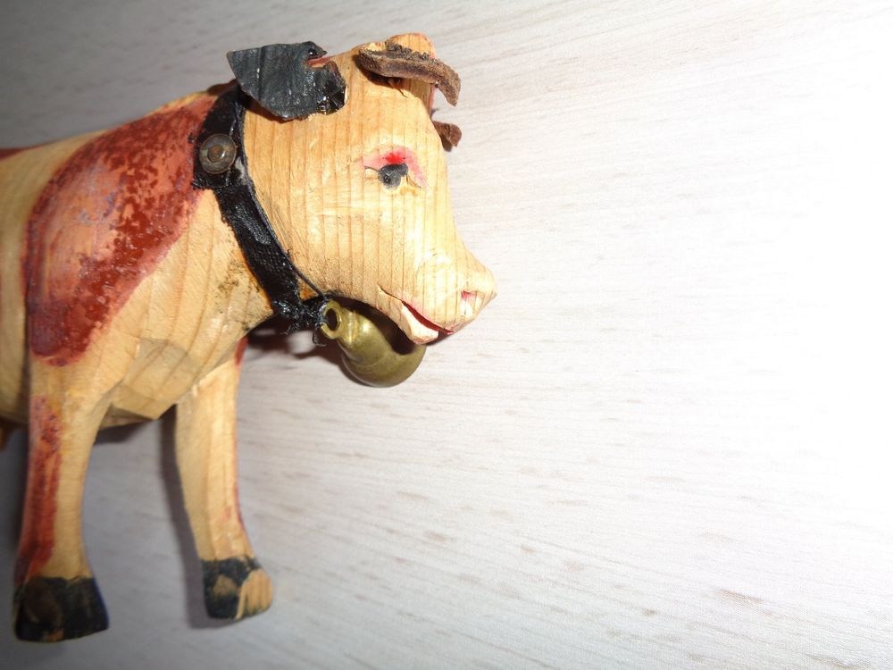 ALTE KUH HOLZKUH GESCHNITZT HANDARBEIT ORIGINAL ALT | Kaufen auf Ricardo