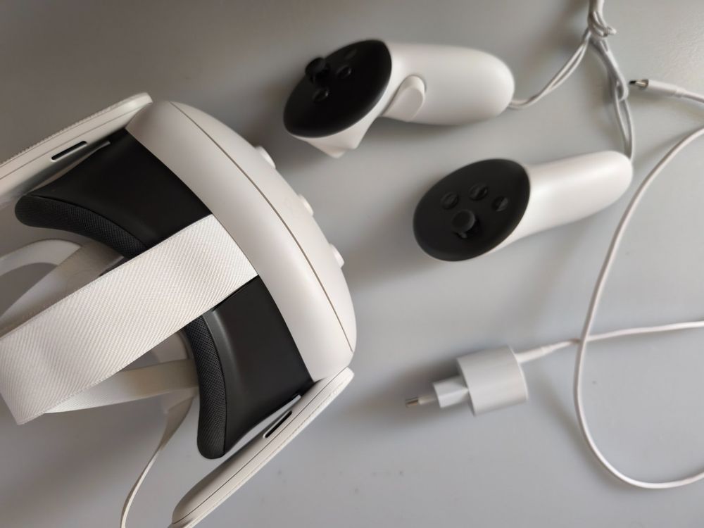 Meta Quest 3 - VR Brille inkl. Controller (Gebraucht) in Ennenda für ...