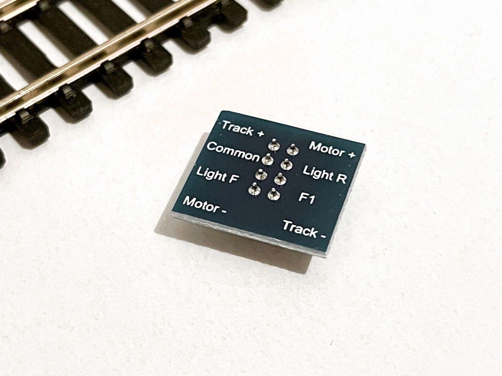 NEM652-Platine, 8-polig mit Beschriftung (Neu und originalverpackt) in ...