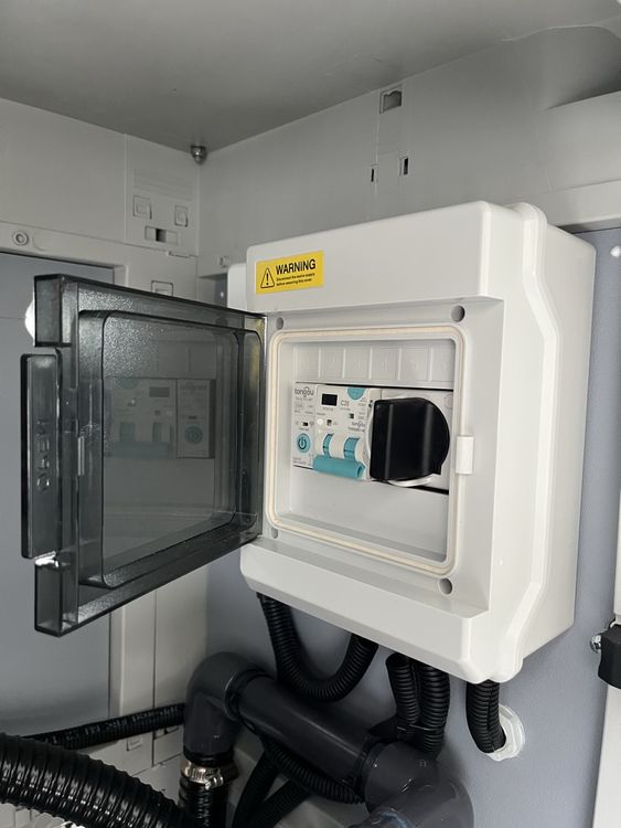 Technikschrank für Pool, Hot Pot (Wärmepumpe) (Gebraucht) in Sachseln ...