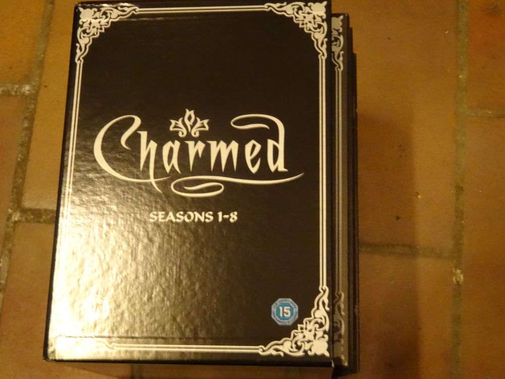 Charmed Staffel 1-8 DVD BOX ENGLISCH UK (Gebraucht) in Olten für CHF 10 – mit Lieferung auf ...