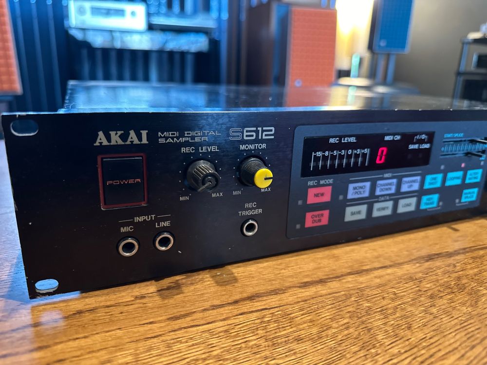 Akai S612 sampler 12 bits (Gebraucht) in Vevey für CHF 700 – mit Lieferung auf Ricardo kaufen