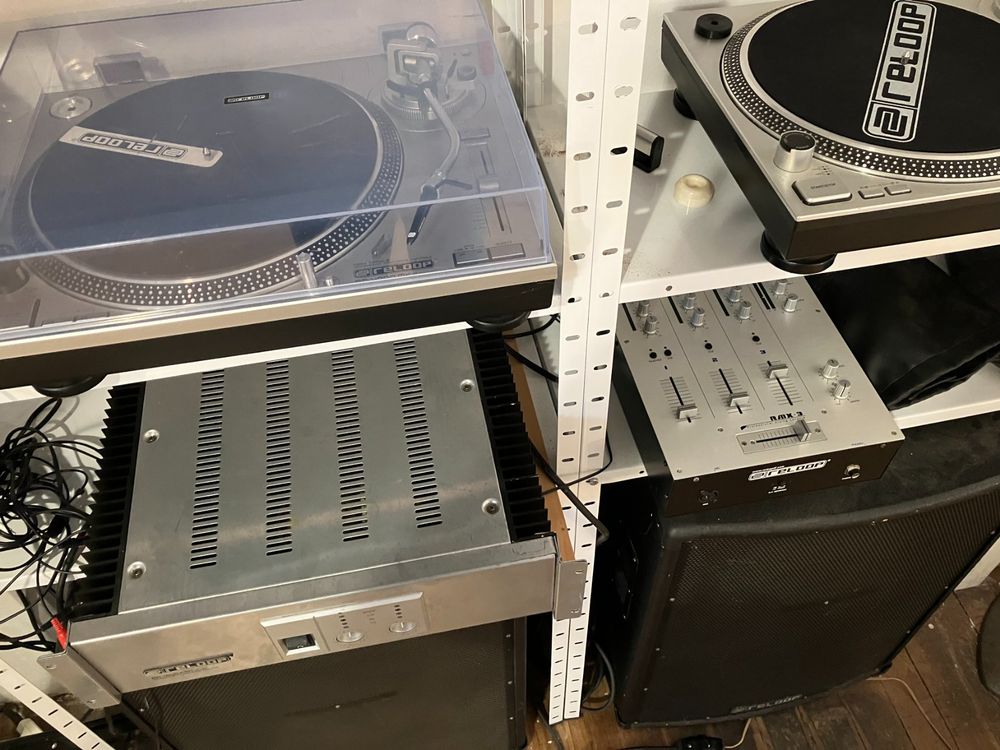 Komplette Reloop DJ Anlage, 2 Turntables, Amp, Mixer, Boxen (Gebraucht ...