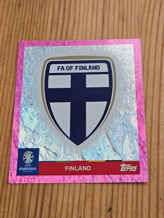 FIN 1 Wappen Finnland Pink Topps UEFA EURO 2024 Germany (Neu (gemäss ...