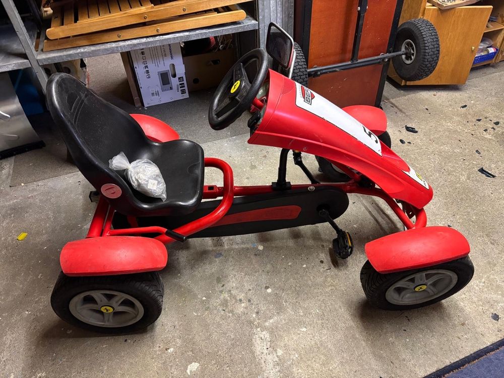 Berg Ferrari Gokart (Gebraucht) in St. Gallen für CHF 100 – nur ...