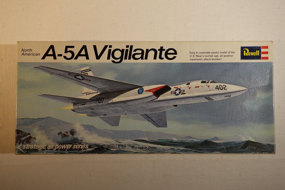 Revell H-134-380 NA A-5A Vigilante ca 1:87 Bausatz (Neu (gemäss ...