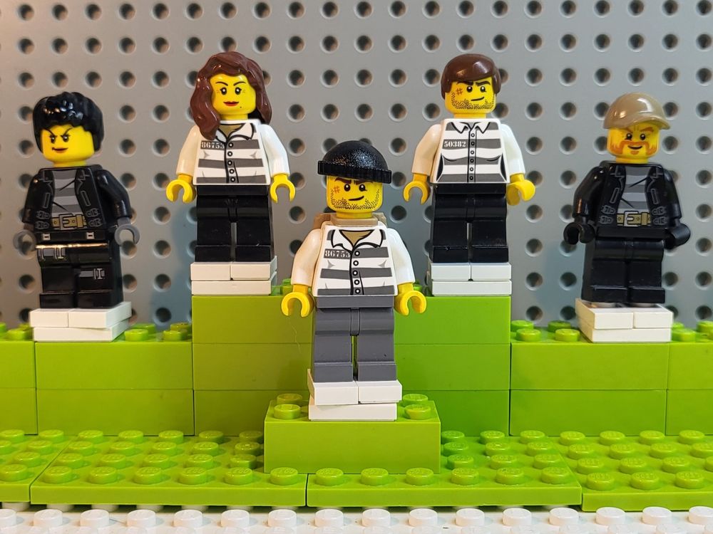 5 Lego-Minifiguren, Original oder viel Eigenkreation (Gebraucht) in ...