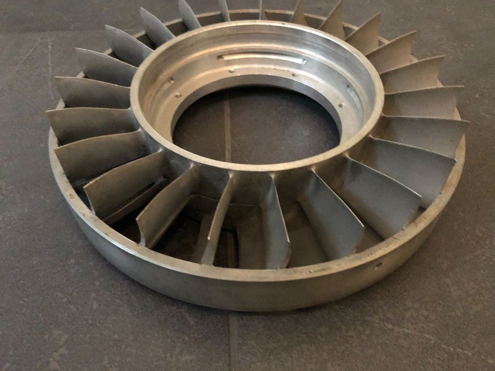 Heliturbine Radial und Axial Verdichter (Defekt) in Emmetten für CHF 60 ...