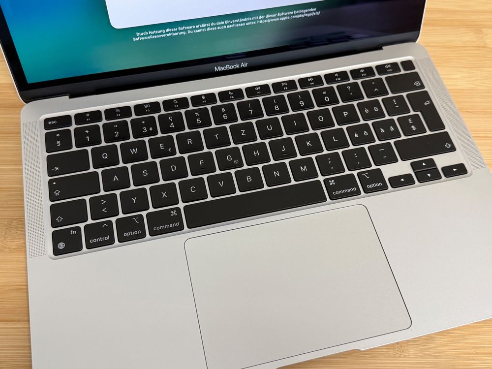 Apple MacBook Air 13 Zoll, M1, 256GB, 8GB, Silber (Gebraucht) in Teufen ...
