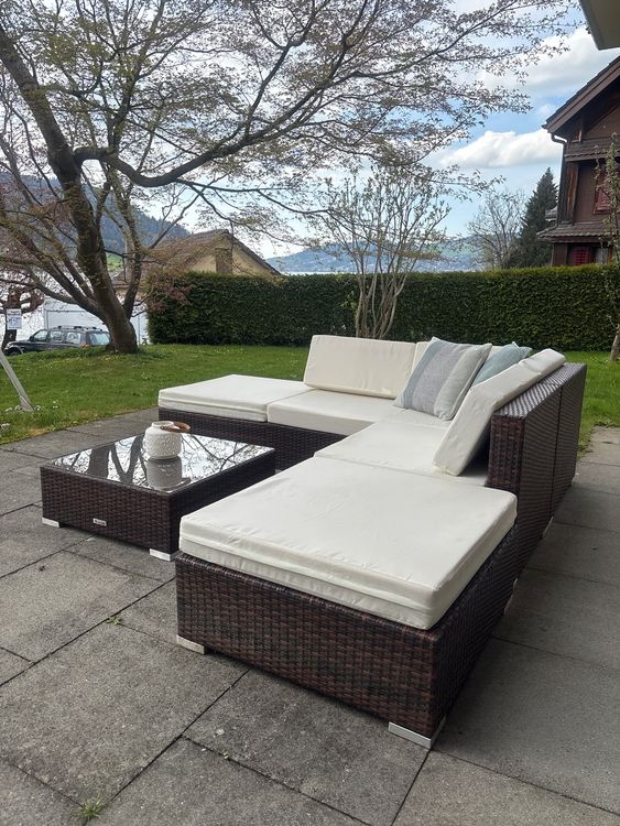 Gartenlounge Rattanoptik mit Tisch (Gebraucht) in Morgarten für CHF 250 – nur Abholung auf ...
