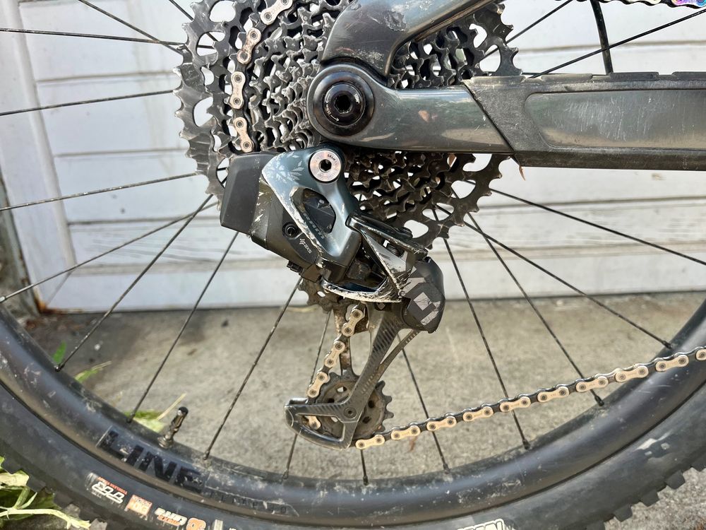 Trek Slash 9.8 GX AXS – Grösse M / Lithium Grey – Top Enduro (Gebraucht ...