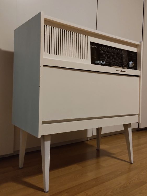 Loewe Opta Luzern Radio, Vintage Möbelstück, Rarität (Defekt) in Horw ...