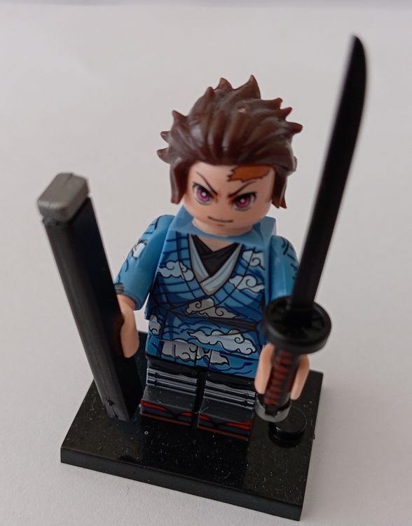 Demon Slayer Mini-Steckfigur Giyu Tomioka, Lego-Komp.,4,5 cm (Neu und ...