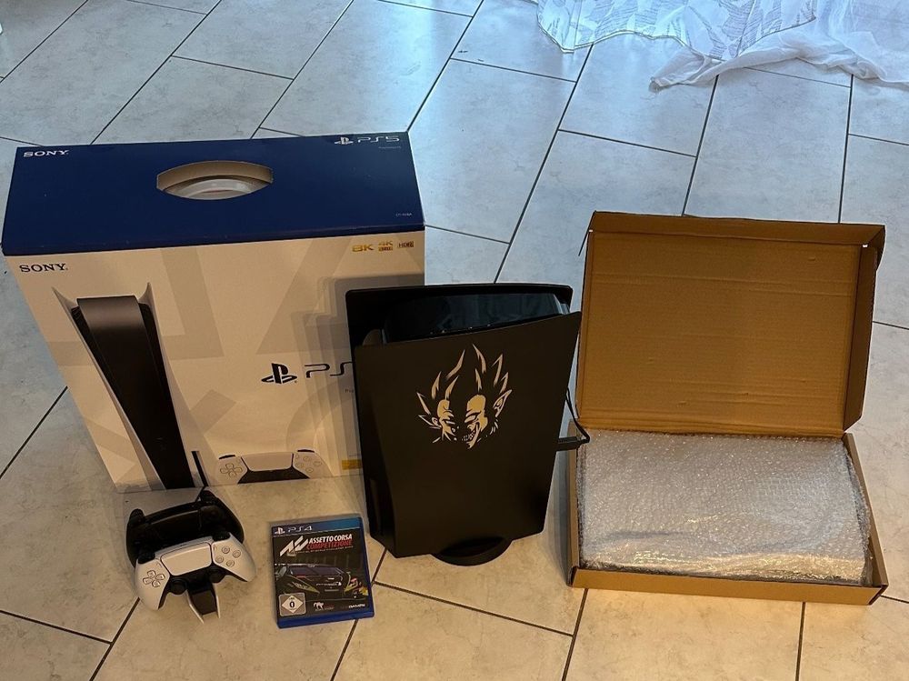 PS5 inkl. 2 Controller und Ladegerät | Kaufen auf Ricardo