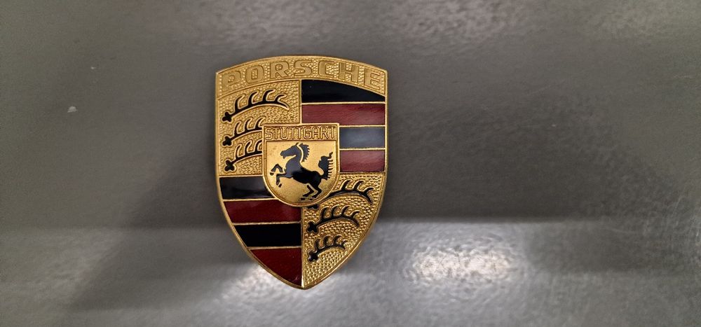 Original Porsche-Emblem (Neu (gemäss Beschreibung)) in Nenzlingen für ...