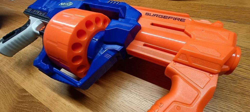 NERF SurgeFire Blaster (Gebraucht) in Zürich für CHF 15 – mit Lieferung ...