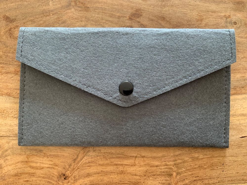 Klassisches Filz Etui grau, NEU | Kaufen auf Ricardo