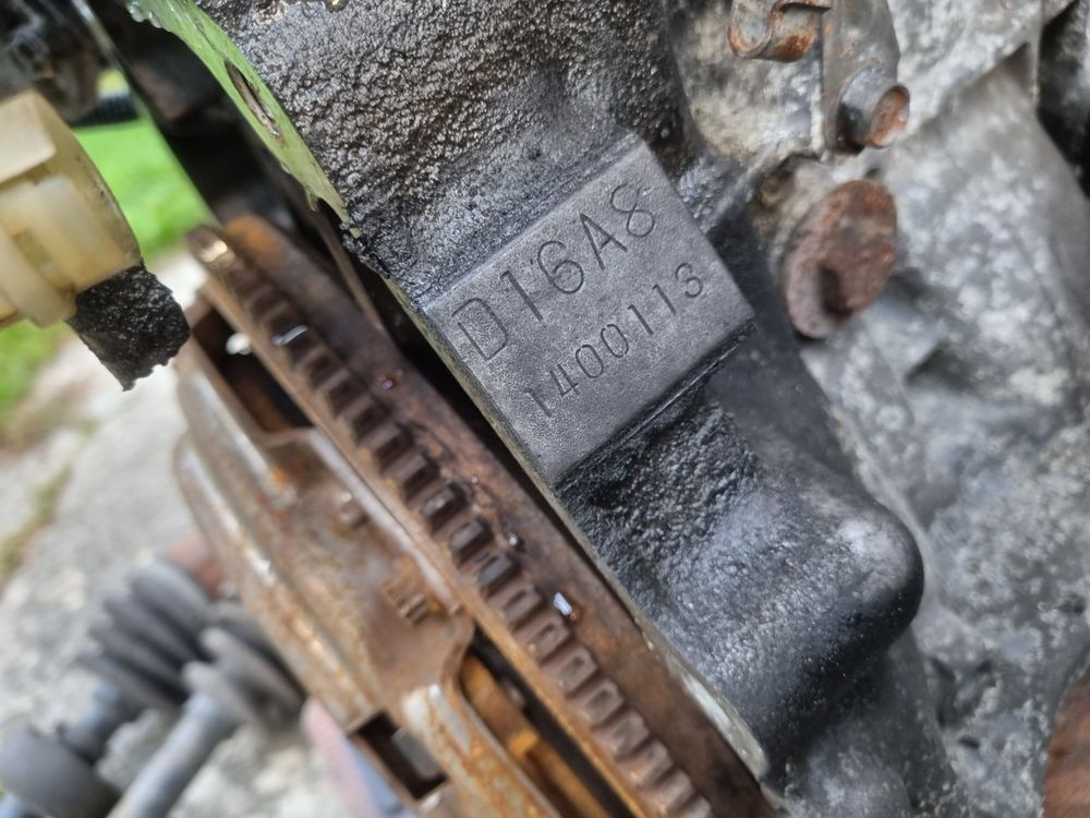 Honda Crx Motor und Getriebe D16A8 (Gebraucht) in Wangen b. Olten für ...