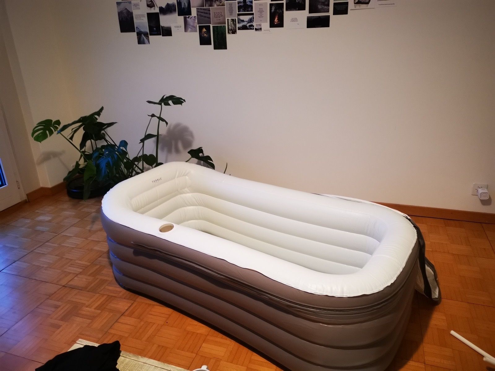 Tubble Royale – Ambient Taupe – Aufblasbare Badewanne (Gebraucht) in ...