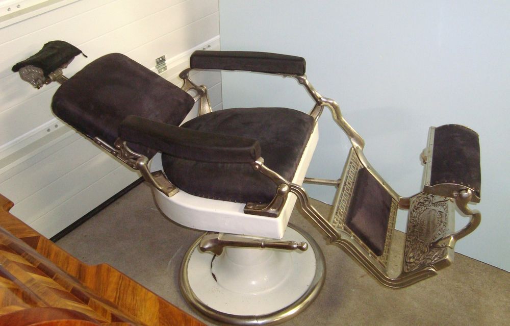 antiker Coiffeur Stuhl um1910, funktionsfähig (Gebraucht) in Oberdorf NW für CHF 175 – nur ...