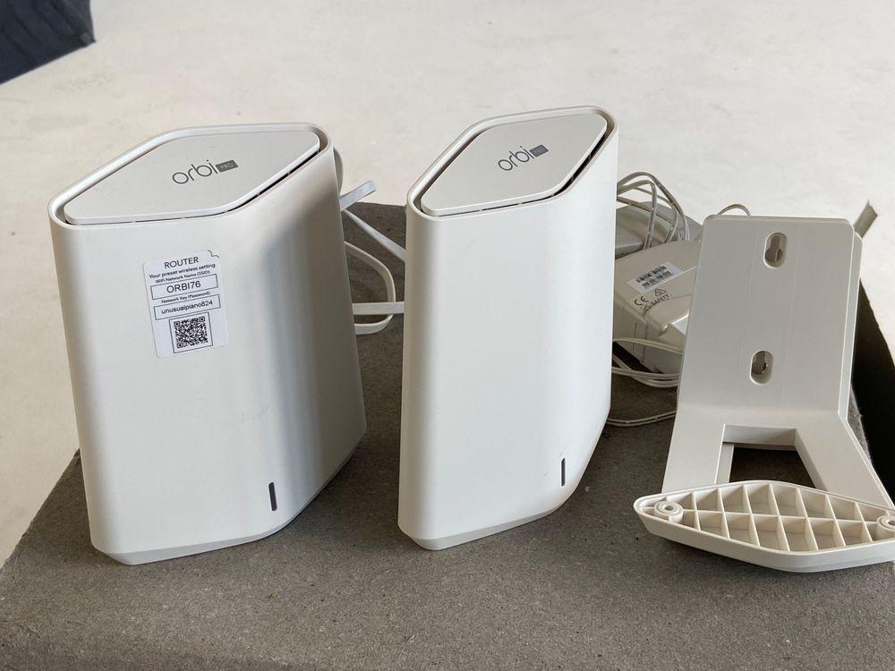 Orbi Pro WiFi 6 Mini Router & Satellite | Kaufen auf Ricardo