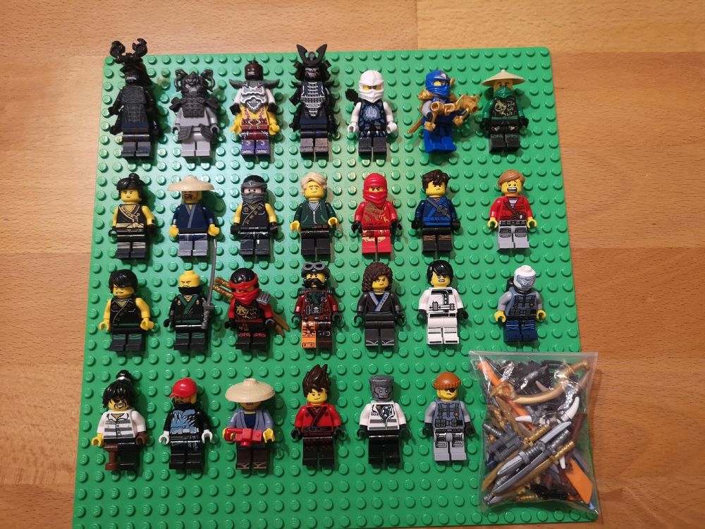 Lego Ninjago Figuren Set (Gebraucht) in Bäch SZ für CHF 50 – mit ...