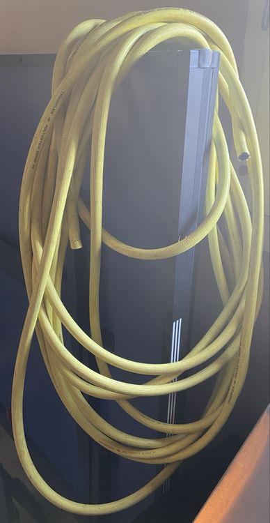 Robuster Gartenschlauch, Gelb, Ideal für Gartenarbeit (Gebraucht) in ...