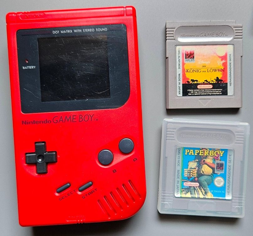 Nintendo Game Boy rot mit Der König der Löwen und Paperboy. (Gebraucht) in Brittnau für CHF 143 ...