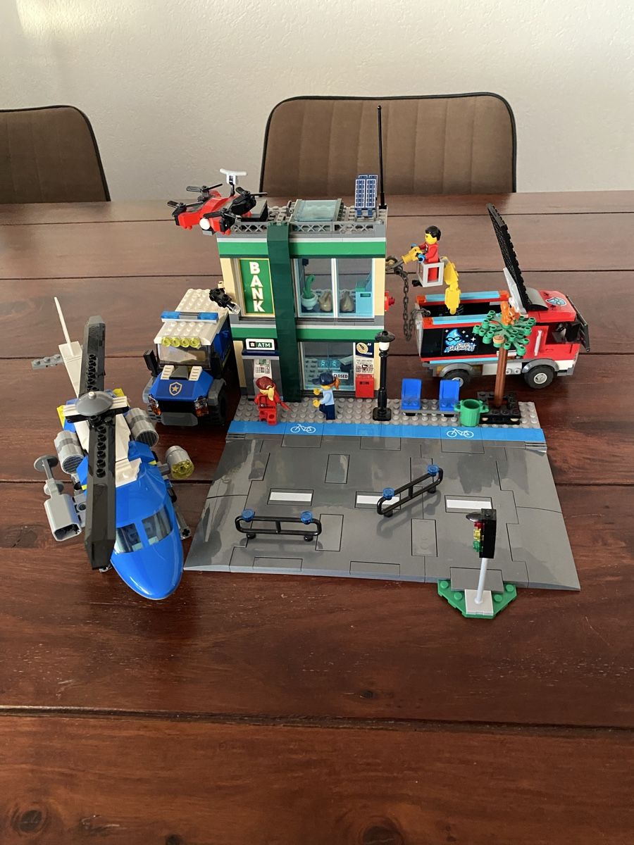 LEGO City 60317 Banküberfall - Ab 1.- (Gebraucht) in Etziken für CHF 1 ...