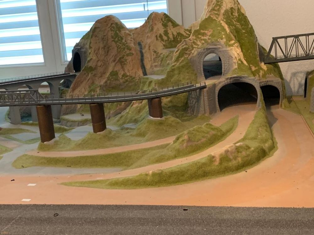 Modell-Eisehbahn Fertig-Gelände "Silvretta" HO 80100 (Gebraucht) in ...