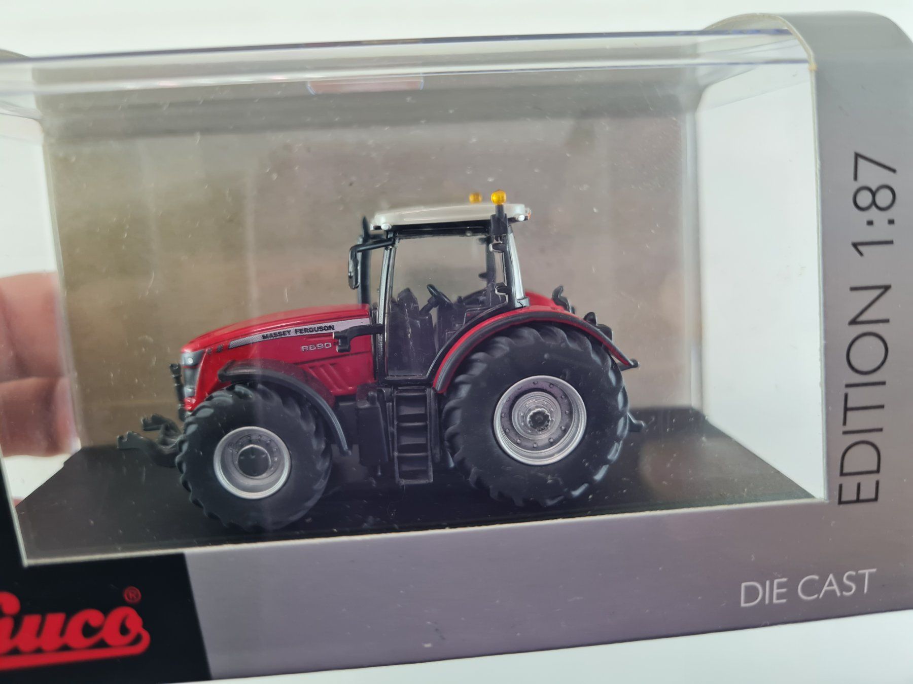 Schuco 45 258 8400 Massey Ferguson Traktor H0 1:87 (Neu (gemäss ...