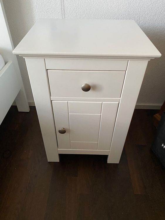 Nachttisch weiss lackiert (Gebraucht) in Abtwil SG für CHF 31 – nur Abholung auf Ricardo kaufen