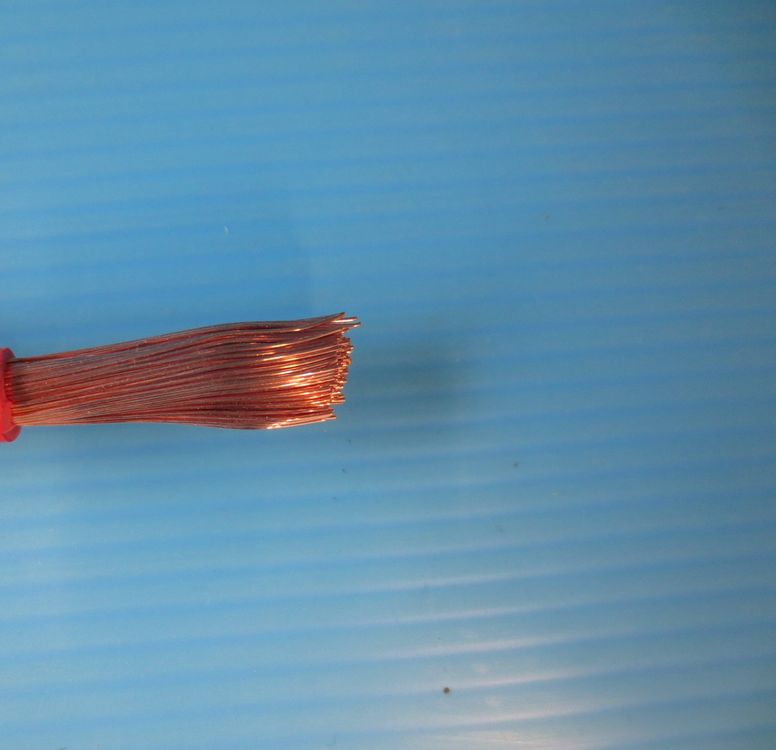 Meterware Pol- Leiter Kabel T-Litze rot 10mm2 (Neu und originalverpackt ...