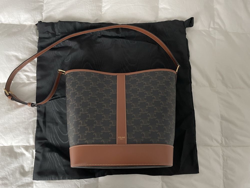 Celine MEDIUM BUCKET BAG IN TRIOMPHE CANVAS AND CALF LEATHER (Neu ...