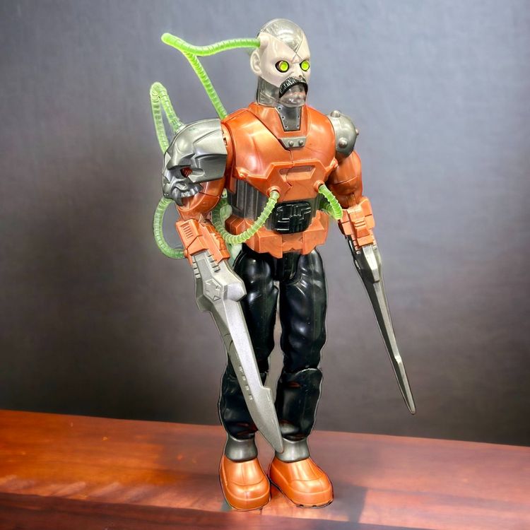 Figurine Action Man DR X Docteur Cyborg robot HASBRO 2013 | Kaufen auf ...