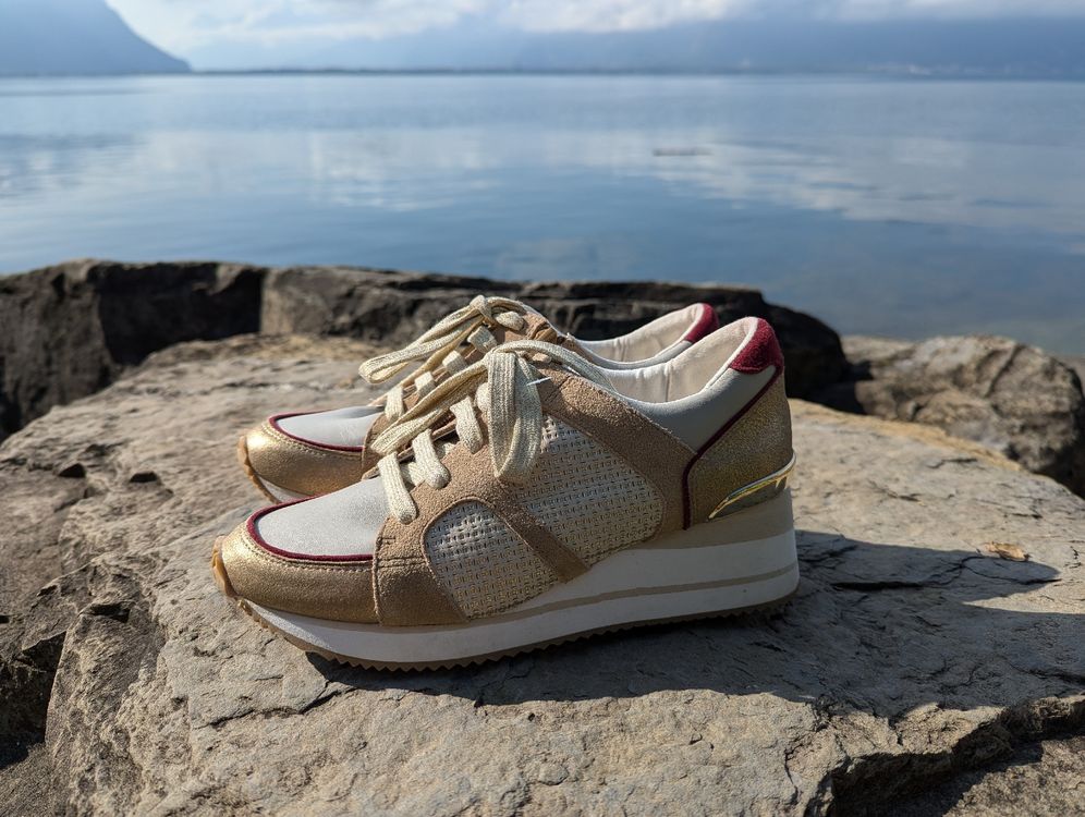 superbes baskets Emilie Karston (Neu (gemäss Beschreibung)) in Montreux ...