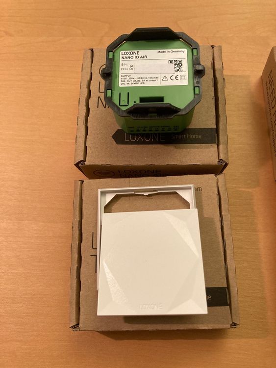 Loxone Nano IO Air + Touch for Nano Bundle (Gebraucht) in ...